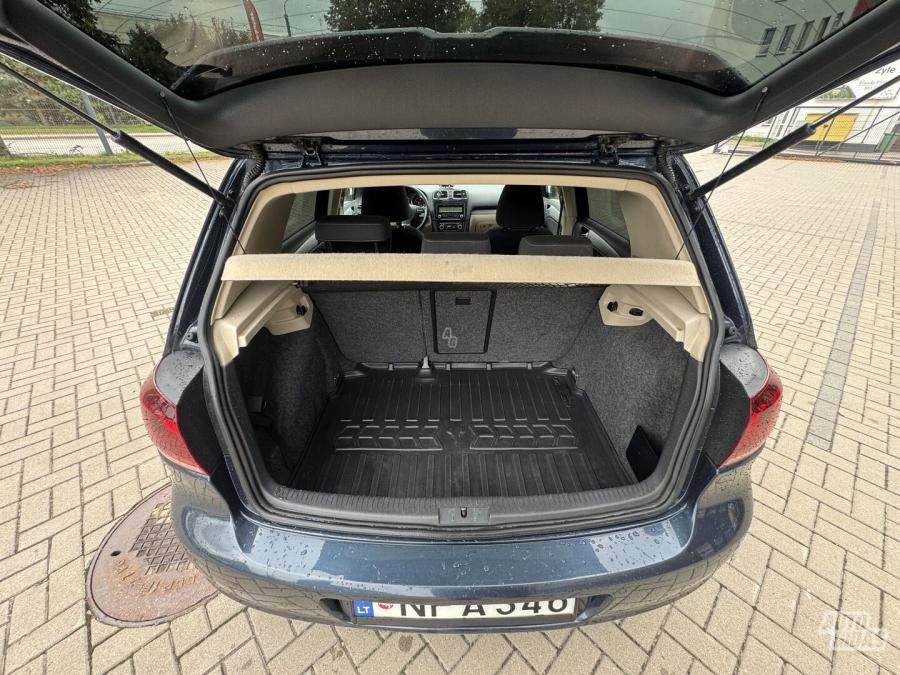 Zils Volkswagen Golf 2009 Kauņa, ar dzinēja tilpumu 2.00 L un nobraukumu 360 tūkst. km par 4000 €, foto 9 vietnē AUTOMOTO.COM.LV