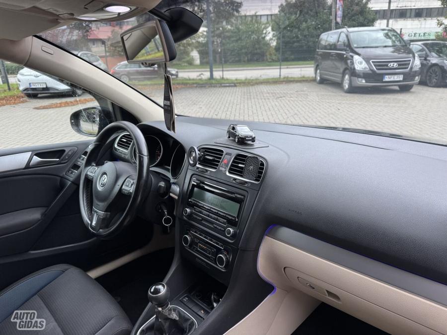 Zils Volkswagen Golf 2009 Kauņa, ar dzinēja tilpumu 2.00 L un nobraukumu 360 tūkst. km par 4000 €, foto 12 vietnē AUTOMOTO.COM.LV