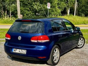 Blue Volkswagen Golf 2010 in Riga, with an engine capacity of 1.60 L and mileage of 296 thousand km for 3800 €, photo 6 on AUTOMOTO.COM.LV