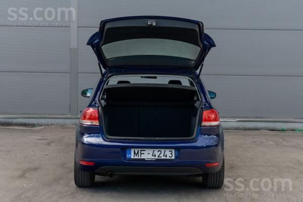 Zils Volkswagen Golf 2010 Rīga, ar dzinēja tilpumu 1.60 L un nobraukumu 0 tūkst. km par 4252 €, foto 6 vietnē AUTOMOTO.COM.LV