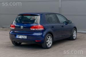 Blue Volkswagen Golf 2010 in Riga, with an engine capacity of 1.60 L and mileage of 0 thousand km for 4252 €, photo 4 on AUTOMOTO.COM.LV