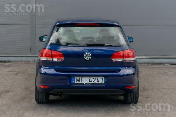 Blue Volkswagen Golf 2010 in Riga, with an engine capacity of 1.60 L and mileage of 0 thousand km for 4252 €, photo 5 on AUTOMOTO.COM.LV