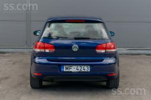 Blue Volkswagen Golf 2010 in Riga, with an engine capacity of 1.60 L and mileage of 0 thousand km for 4252 €, photo 5 on AUTOMOTO.COM.LV
