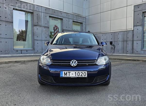 Blue Volkswagen Golf 2010 in Riga, with an engine capacity of 2.00 L and mileage of 185 thousand km for 5900 €, photo 2 on AUTOMOTO.COM.LV