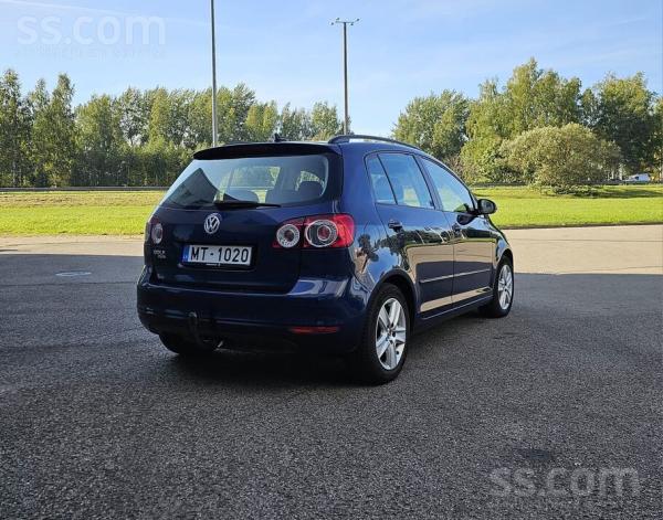 Blue Volkswagen Golf 2010 in Riga, with an engine capacity of 2.00 L and mileage of 185 thousand km for 5900 €, photo 7 on AUTOMOTO.COM.LV