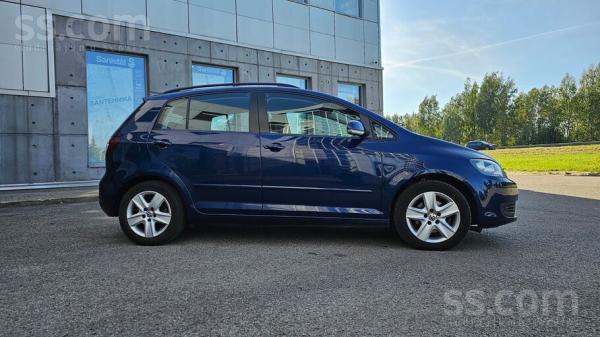 Blue Volkswagen Golf 2010 in Riga, with an engine capacity of 2.00 L and mileage of 185 thousand km for 5900 €, photo 8 on AUTOMOTO.COM.LV
