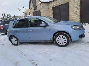 Blue Volkswagen Golf 2010 in Telschi, with an engine capacity of 1.40 L and mileage of 290 thousand km for 1900 €, photo 4 on AUTOMOTO.COM.LV