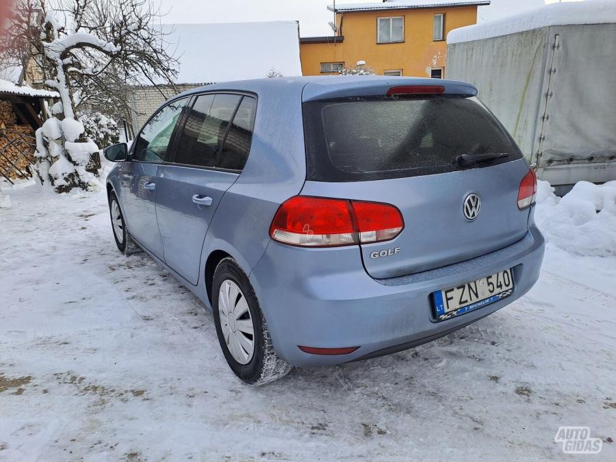 Blue Volkswagen Golf 2010 in Telschi, with an engine capacity of 1.40 L and mileage of 290 thousand km for 1900 €, photo 6 on AUTOMOTO.COM.LV