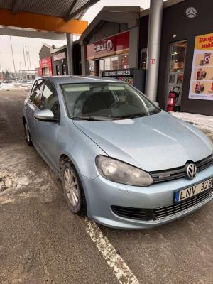 Blue Volkswagen Golf 2010 in Kaunas, with an engine capacity of 1.60 L and mileage of 337 thousand km for 2700 €, photo 2 on AUTOMOTO.COM.LV