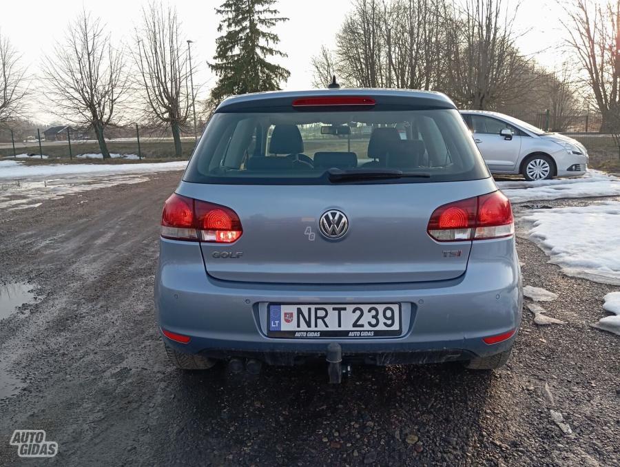 Blue Volkswagen Golf 2010 in Sakiai, with an engine capacity of 1.40 L and mileage of 194 thousand km for 3800 €, photo 5 on AUTOMOTO.COM.LV