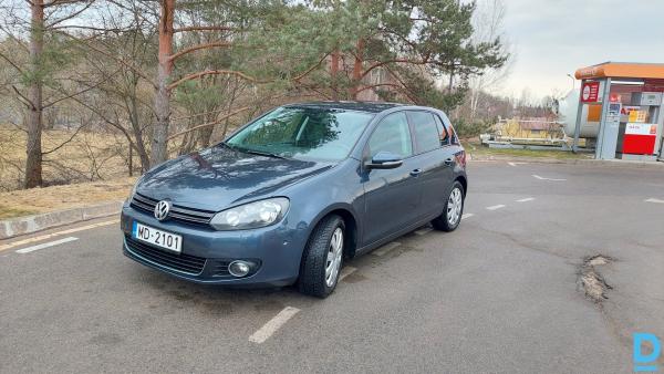 Zils Volkswagen Golf 2010 Tukums, ar dzinēja tilpumu 1.20 L un nobraukumu 153 tūkst. km par 3100 €, foto 2 vietnē AUTOMOTO.COM.LV