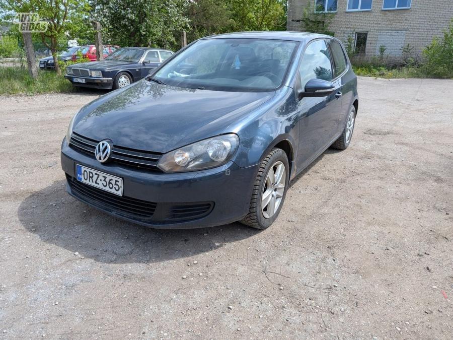 Zils Volkswagen Golf 2010 Radviliškis, ar dzinēja tilpumu 1.20 L un nobraukumu 225 tūkst. km par 1500 €, foto 1 vietnē AUTOMOTO.COM.LV