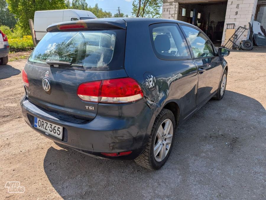Zils Volkswagen Golf 2010 Radviliškis, ar dzinēja tilpumu 1.20 L un nobraukumu 225 tūkst. km par 1500 €, foto 6 vietnē AUTOMOTO.COM.LV