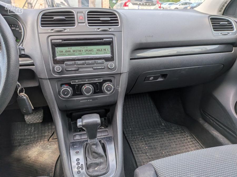 Zils Volkswagen Golf 2010 Radviliškis, ar dzinēja tilpumu 1.20 L un nobraukumu 225 tūkst. km par 1500 €, foto 18 vietnē AUTOMOTO.COM.LV