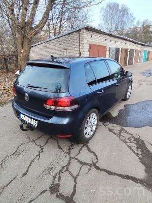 Синий Фольксваген Гольф 2010 в Рига, объемом двигателя 2.00 л и пробегом 297 тыс. км за 4400 €, фото 4 на AUTOMOTO.COM.LV