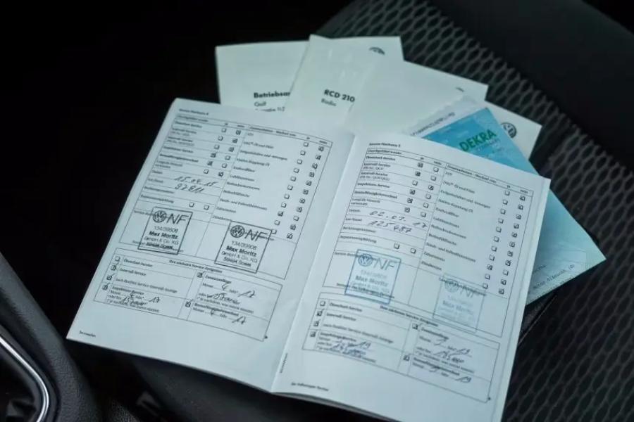 Blue Volkswagen Golf 2010 in Liepaja, with an engine capacity of 1.60 L and mileage of 172 thousand km for 5950 €, photo 23 on AUTOMOTO.COM.LV