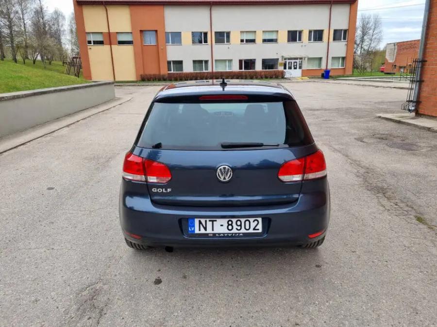 Синий Фольксваген Гольф 2010 в Екабпилс, объемом двигателя 1.60 л и пробегом 228 тыс. км за 5150 €, фото 8 на AUTOMOTO.COM.LV