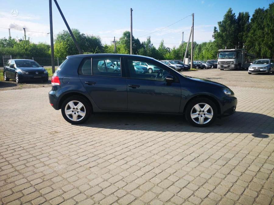 Zils Volkswagen Golf 2010 Radviliškis, ar dzinēja tilpumu 1.39 L un nobraukumu 209 tūkst. km par 4550 €, foto 6 vietnē AUTOMOTO.COM.LV
