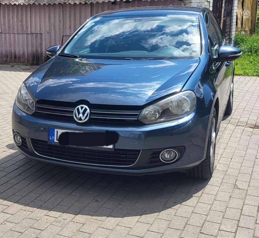 Zils Volkswagen Golf 2010 Panevēža, ar dzinēja tilpumu 1.80 L un nobraukumu 158 tūkst. km par 2100 €, foto 5 vietnē AUTOMOTO.COM.LV