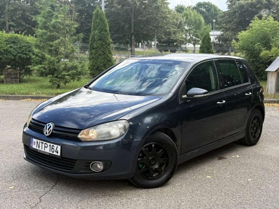 Blue Volkswagen Golf 2010 in Alytus, with an engine capacity of 1.60 L and mileage of 340 thousand km for 2699 €, photo 1 on AUTOMOTO.COM.LV