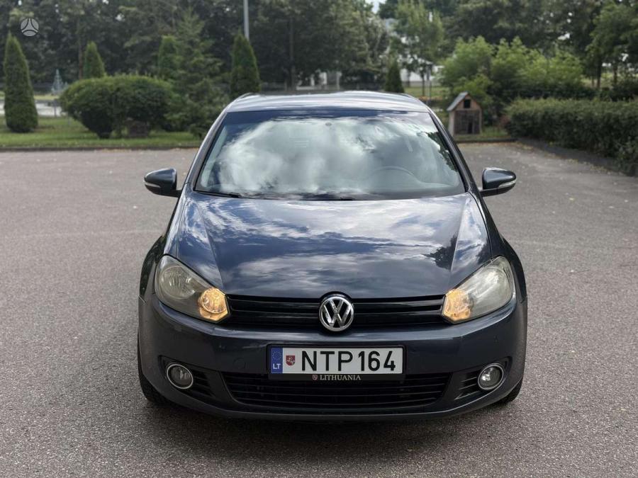 Blue Volkswagen Golf 2010 in Alytus, with an engine capacity of 1.60 L and mileage of 340 thousand km for 2699 €, photo 6 on AUTOMOTO.COM.LV