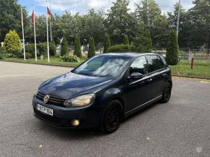 Blue Volkswagen Golf 2010 in Alytus, with an engine capacity of 1.60 L and mileage of 340 thousand km for 2699 €, photo 14 on AUTOMOTO.COM.LV