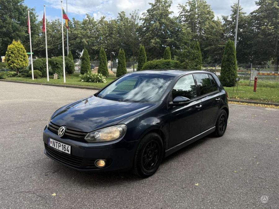 Blue Volkswagen Golf 2010 in Alytus, with an engine capacity of 1.60 L and mileage of 340 thousand km for 2699 €, photo 14 on AUTOMOTO.COM.LV