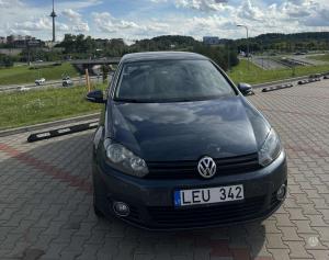 Blue Volkswagen Golf 2010 in Vilnius, with an engine capacity of 1.39 L and mileage of 295 thousand km for 4000 €, photo  on AUTOMOTO.COM.LV