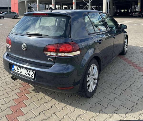 Blue Volkswagen Golf 2010 in Vilnius, with an engine capacity of 1.39 L and mileage of 295 thousand km for 4000 €, photo 5 on AUTOMOTO.COM.LV