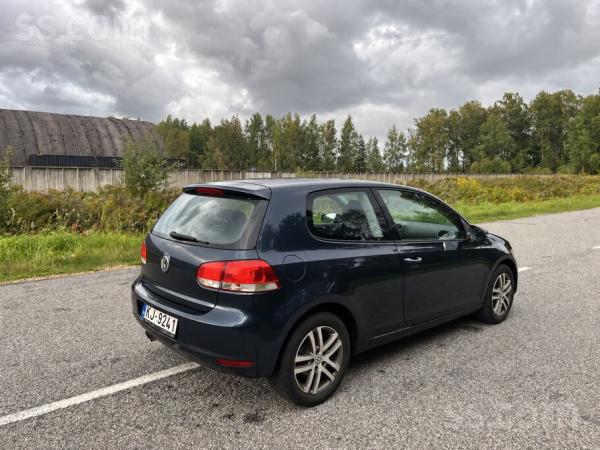 Zils Volkswagen Golf 2010 Rīga, ar dzinēja tilpumu 1.40 L un nobraukumu 212 tūkst. km par 3450 €, foto 5 vietnē AUTOMOTO.COM.LV