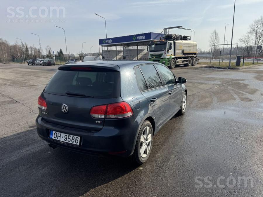 Zils Volkswagen Golf 2010 Rīga, ar dzinēja tilpumu 1.40 L un nobraukumu 244 tūkst. km par 2950 €, foto 6 vietnē AUTOMOTO.COM.LV