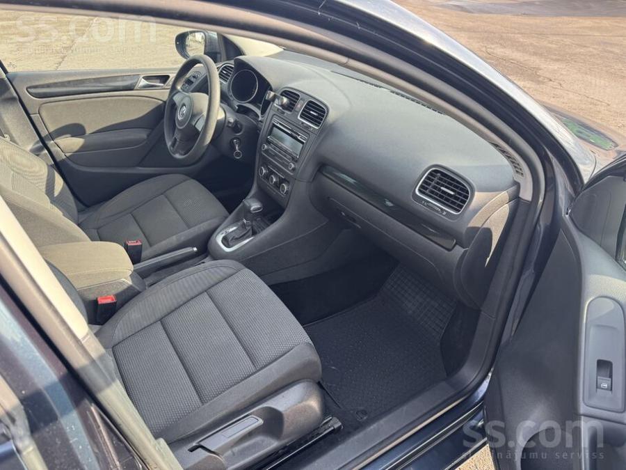 Zils Volkswagen Golf 2010 Rīga, ar dzinēja tilpumu 1.40 L un nobraukumu 244 tūkst. km par 2950 €, foto 9 vietnē AUTOMOTO.COM.LV