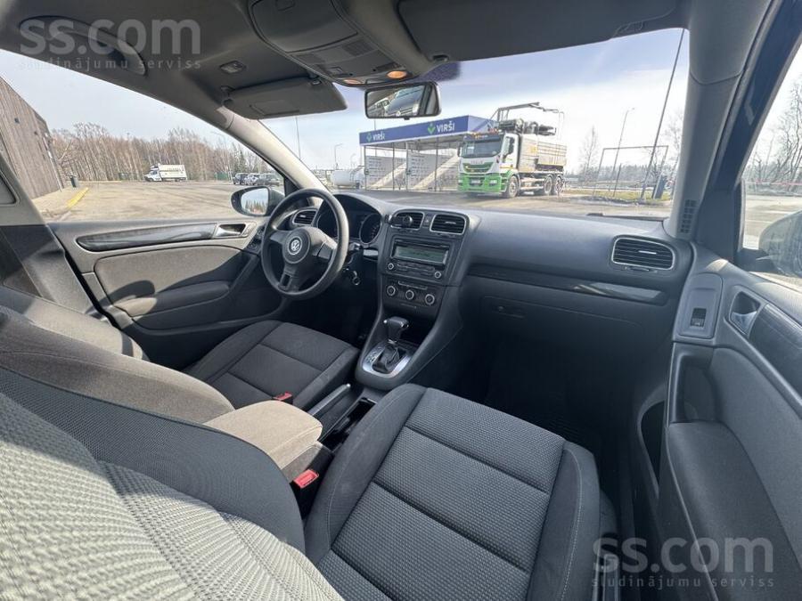 Zils Volkswagen Golf 2010 Rīga, ar dzinēja tilpumu 1.40 L un nobraukumu 244 tūkst. km par 2950 €, foto 10 vietnē AUTOMOTO.COM.LV