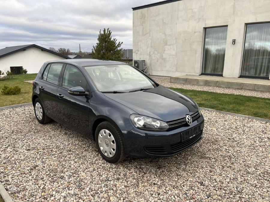 Blue Volkswagen Golf 2011 in Alytus, with an engine capacity of 1.40 L and mileage of 160 thousand km for 4250 €, photo 1 on AUTOMOTO.COM.LV