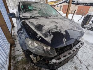 Blue Volkswagen Golf 2011 in Anyksciai, with an engine capacity of 1.39 L and mileage of 220 thousand km for 1100 €, photo 6 on AUTOMOTO.COM.LV
