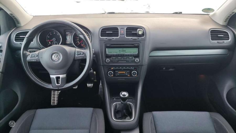 Zils Volkswagen Golf 2011 Klaipėda, ar dzinēja tilpumu 1.39 L un nobraukumu 214 tūkst. km par 4650 €, foto 12 vietnē AUTOMOTO.COM.LV