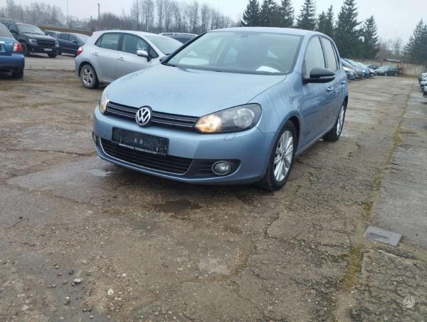 Blue Volkswagen Golf 2011 in Utena, with an engine capacity of 1.60 L and mileage of 288 thousand km for 3999 €, photo 2 on AUTOMOTO.COM.LV