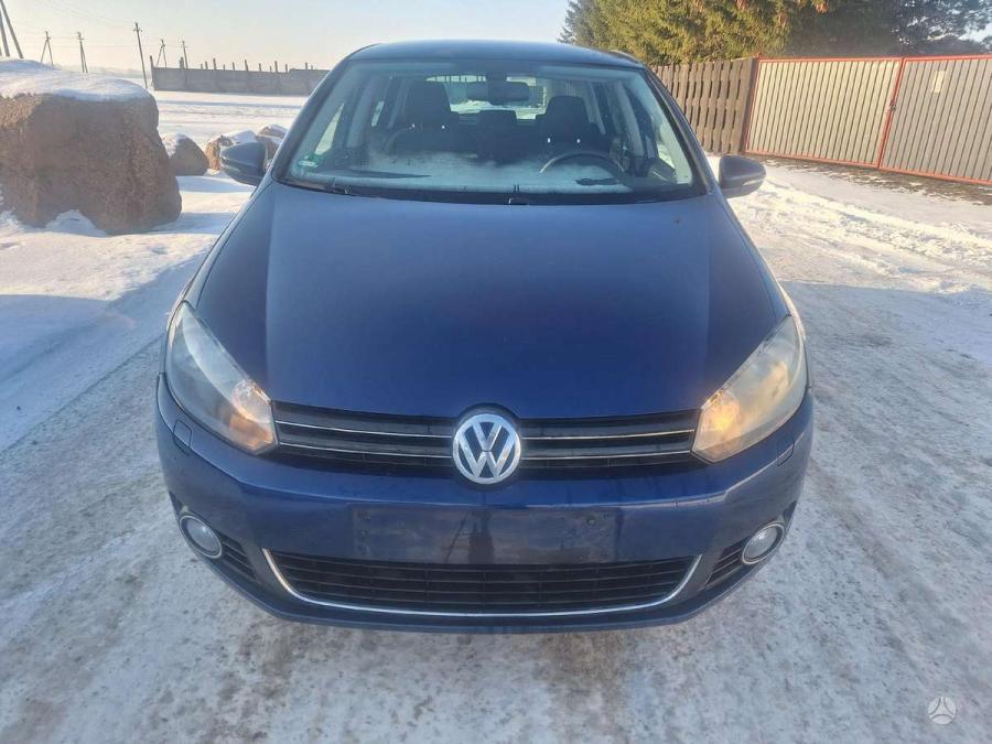 Blue Volkswagen Golf 2011 in Marijampole, with an engine capacity of 1.40 L and mileage of 132 thousand km for 5500 €, photo 3 on AUTOMOTO.COM.LV