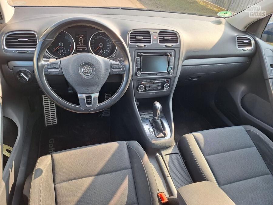 Zils Volkswagen Golf 2011 Marijampole, ar dzinēja tilpumu 1.40 L un nobraukumu 132 tūkst. km par 5150 €, foto 9 vietnē AUTOMOTO.COM.LV