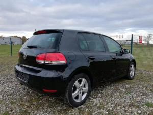 Blue Volkswagen Golf 2011 in Saldus, with an engine capacity of 2.00 L and mileage of 308 thousand km for 6500 €, photo 3 on AUTOMOTO.COM.LV