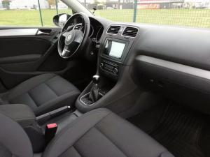 Blue Volkswagen Golf 2011 in Saldus, with an engine capacity of 2.00 L and mileage of 308 thousand km for 6500 €, photo 9 on AUTOMOTO.COM.LV