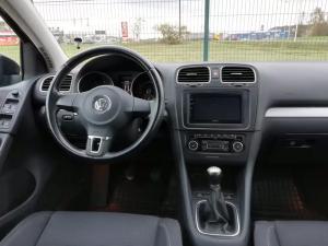 Blue Volkswagen Golf 2011 in Saldus, with an engine capacity of 2.00 L and mileage of 308 thousand km for 6500 €, photo 12 on AUTOMOTO.COM.LV