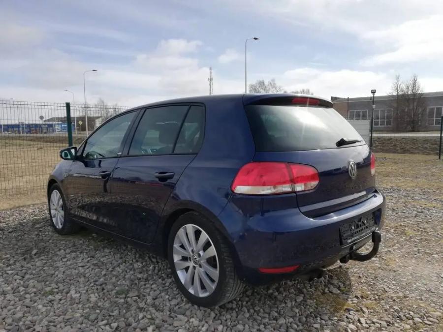 Blue Volkswagen Golf 2011 in Saldus, with an engine capacity of 1.40 L and mileage of 198 thousand km for 5900 €, photo 5 on AUTOMOTO.COM.LV