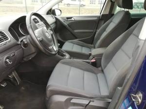 Blue Volkswagen Golf 2011 in Saldus, with an engine capacity of 1.40 L and mileage of 198 thousand km for 5900 €, photo 8 on AUTOMOTO.COM.LV