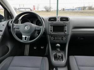 Blue Volkswagen Golf 2011 in Saldus, with an engine capacity of 1.40 L and mileage of 198 thousand km for 5900 €, photo 10 on AUTOMOTO.COM.LV