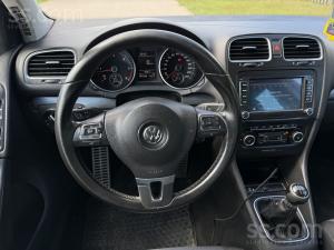 Zils Volkswagen Golf 2011 Rīga, ar dzinēja tilpumu 1.60 L un nobraukumu 288 tūkst. km par 2200 €, foto 7 vietnē AUTOMOTO.COM.LV