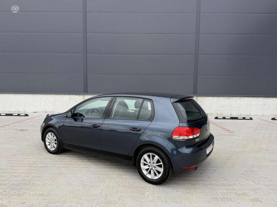 Blue Volkswagen Golf 2011 in Siauliai, with an engine capacity of 1.20 L and mileage of 236 thousand km for 2990 €, photo 16 on AUTOMOTO.COM.LV