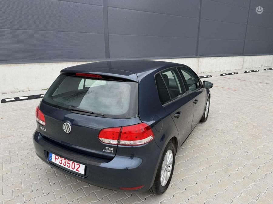 Blue Volkswagen Golf 2011 in Siauliai, with an engine capacity of 1.20 L and mileage of 236 thousand km for 2990 €, photo 17 on AUTOMOTO.COM.LV