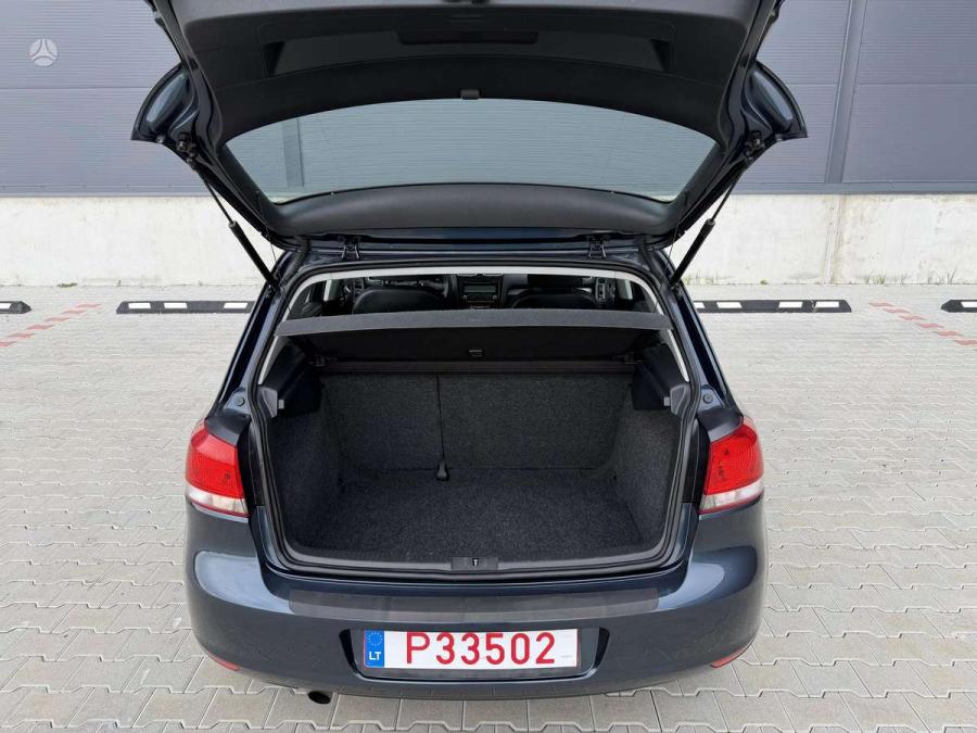 Blue Volkswagen Golf 2011 in Siauliai, with an engine capacity of 1.20 L and mileage of 236 thousand km for 2990 €, photo 29 on AUTOMOTO.COM.LV