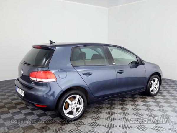 Blue Volkswagen Golf 2011 in Tallinn, with an engine capacity of 1.60 L and mileage of 246 thousand km for 2799 €, photo 3 on AUTOMOTO.COM.LV